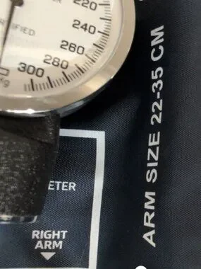 Medline | Other | Sphygmomanometer Manual Arm Blood Pressure Monitor Bp ...